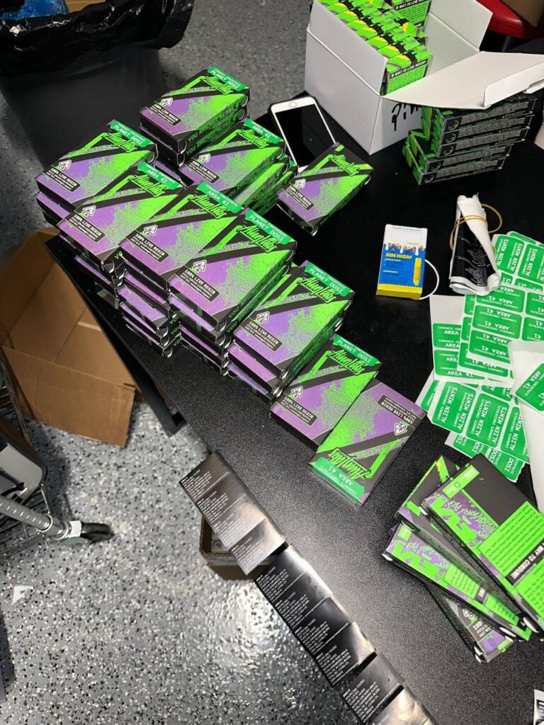 alien labs 1g premium live resin disposable vape pen 1000mg