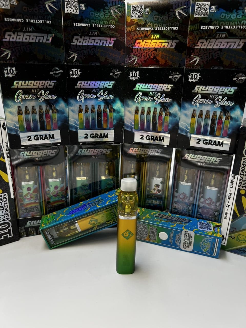 Slugger 2g disposable vape pen live resin & liquid diamonds